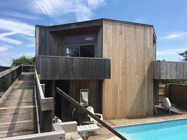 Fire Island Pines ‘Bamboo House!’
Labor Day Sale! - Oakdale, NY
