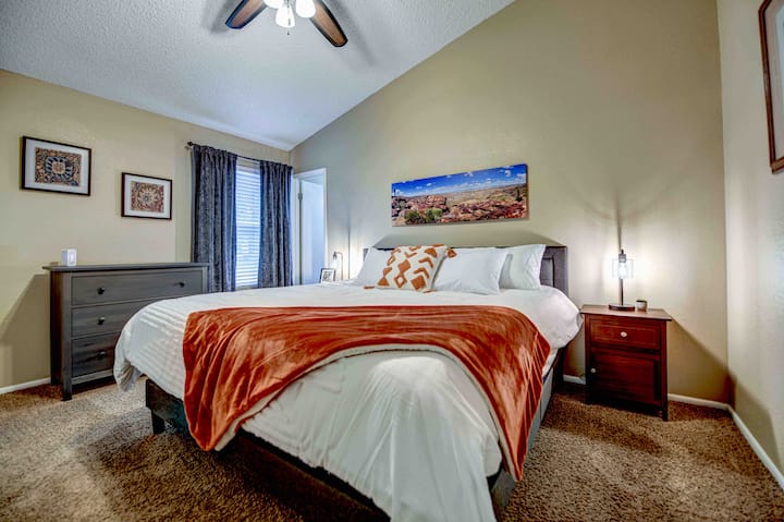 Mesa Oasis In The Desert: Relax, Explore, Retreat - Mesa, AZ