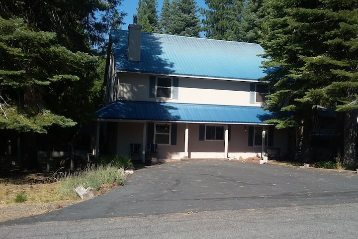 Lake Almanor/chester Ca 5 Bedroom 10+ People - Chester, CA