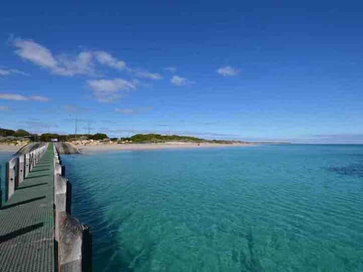 Longbeach Retreat relax by the sea - Townhouses for Rent in Port ...