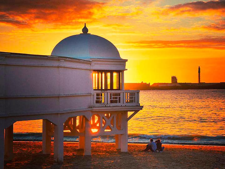 Piso A 100 Metros De La Playa La Caleta - Cádiz