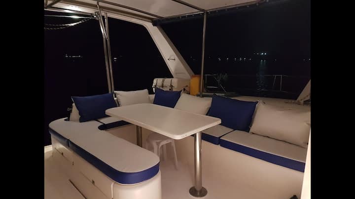 Catamaran With 3 Private Cabins And Bathroom - Coron