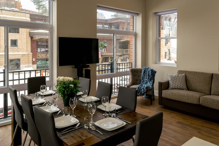 Two Bedroom For 8 At Lake Placid Inn Main Street - Lake Placid, NY
