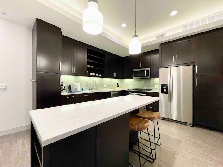 Irvine Apartment 1b1b King Bed - サンタアナ, CA