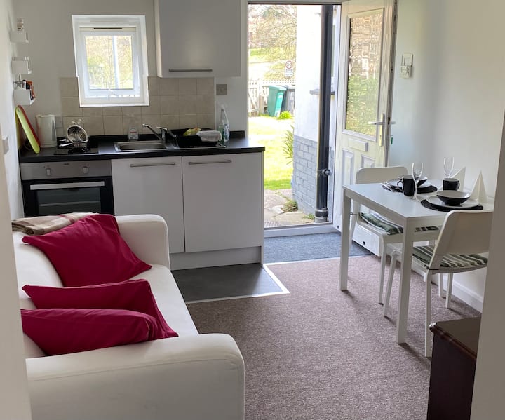 Clean Cosy 1 Bedroom Flat With Garden Access - Brighton