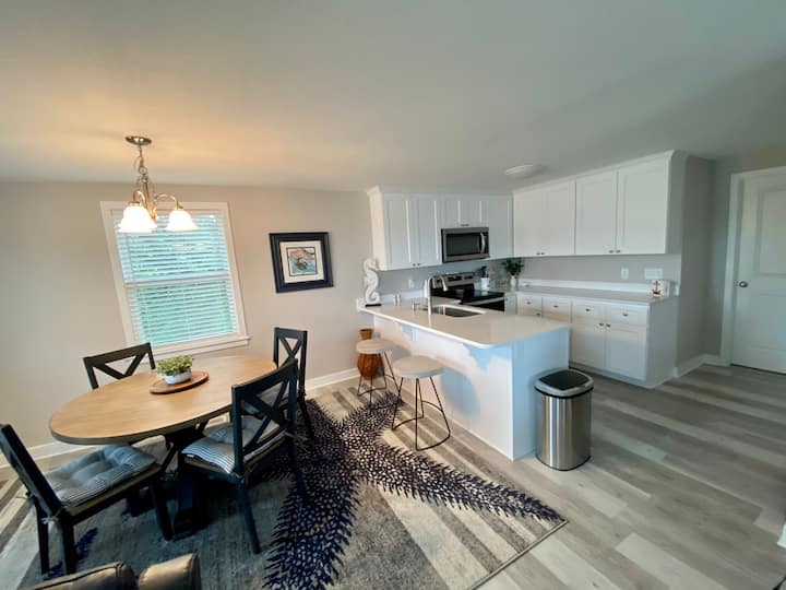 Nauti Buoys Apt: 2 King Bdrms, 2 Baths, Kitchen - Kill Devil Hills, NC