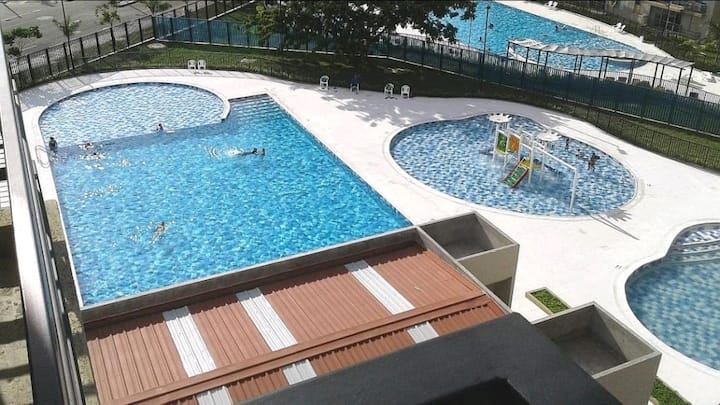 Apartamento En Ricaurte  Wi-fi  Directv Aire Acond - Ricaurte