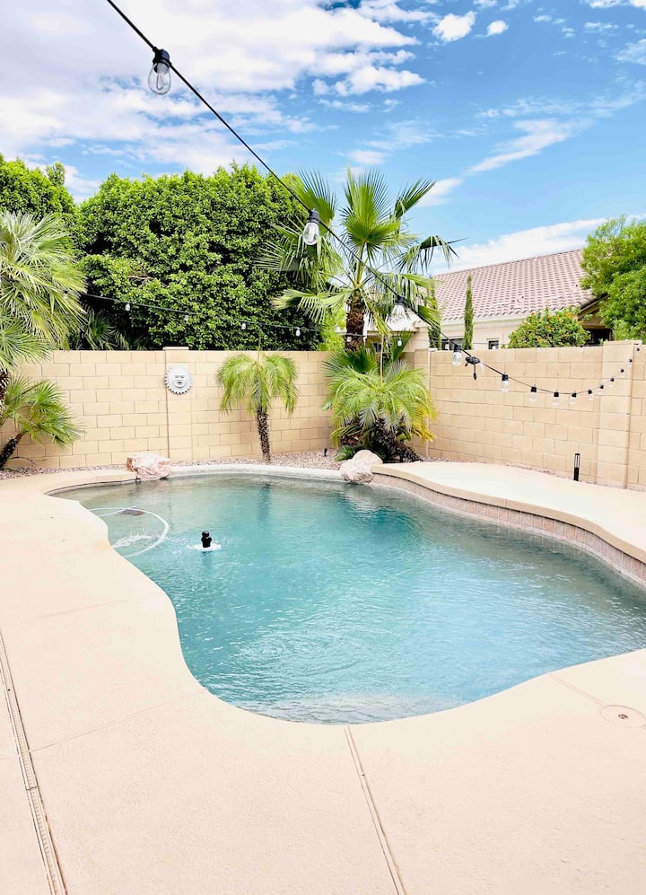 Family Friendly Renovated Pool.3beds 2bath - Glendale, AZ