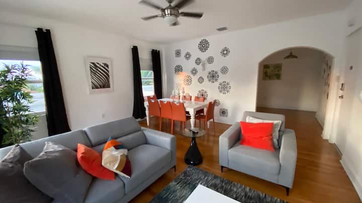 "E"4 Minutes Walk To The Beach 2bed 2.5ba Rooftop - South Beach