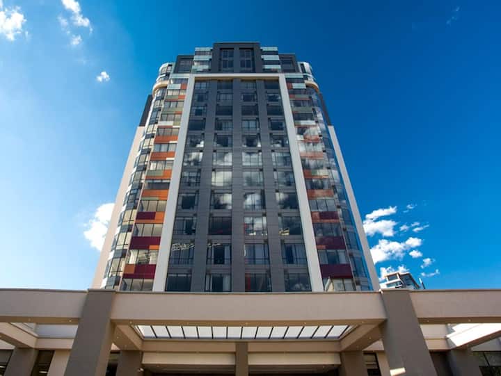 Luxurious Sandton Skye Studio Apartment - Unit 703 - Sandton