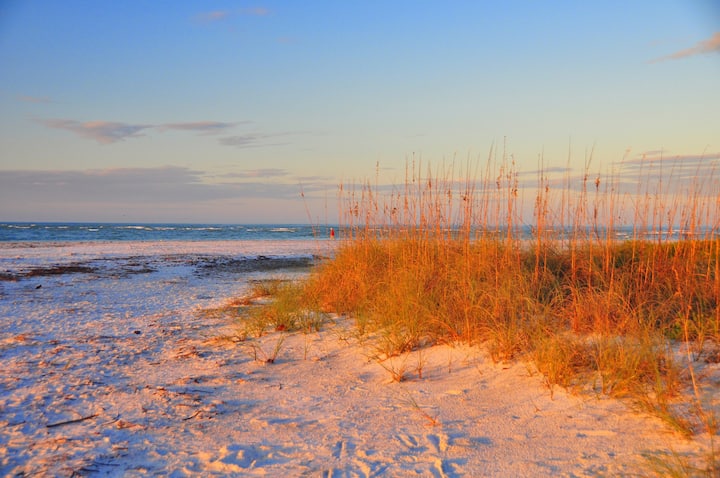 Lido Key: Petite By The Beach And St. Armands - 