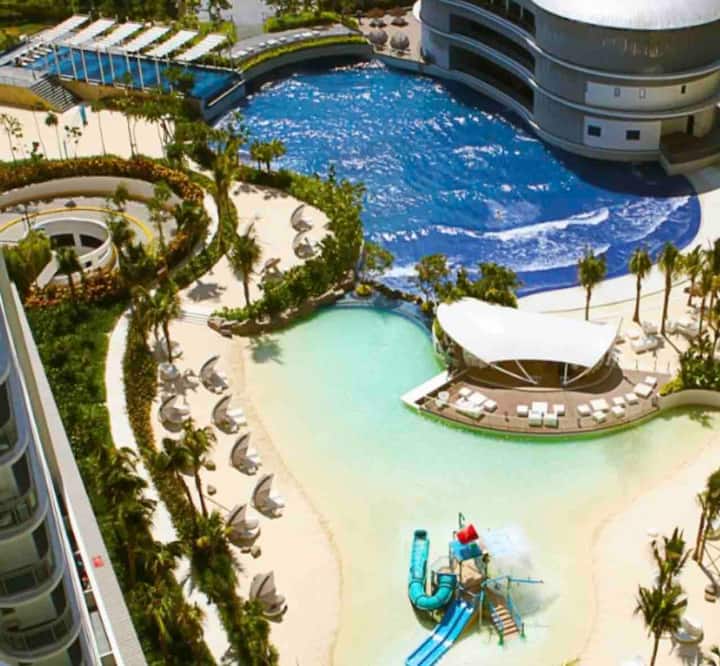 Azure Bahamas Condo Paris Hilton Beachclubwavepool - Parañaque