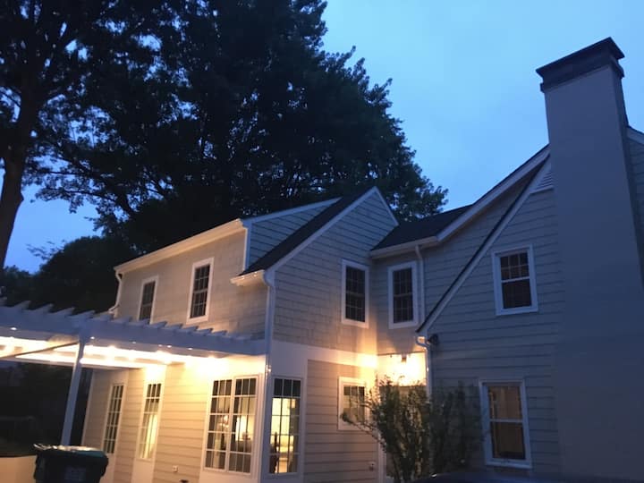 Beautiful Renovated Home - Walk To Uva & Downtown - Charlottesville, VA