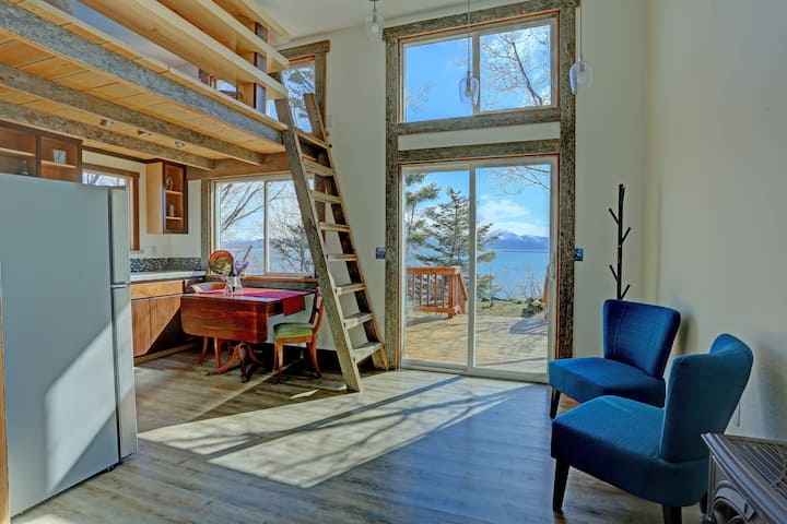 Luxury Bayside Chalet W Private Sauna, Gas Firepit - Homer, AK
