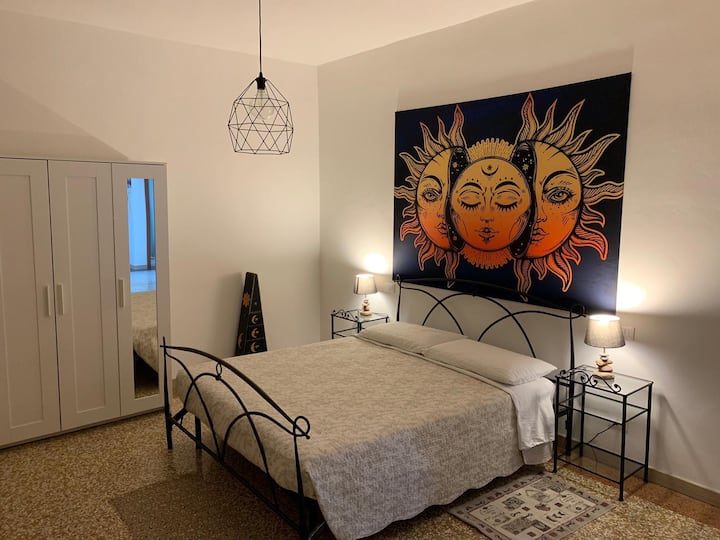 Casa Selva, Love Life - Venecia