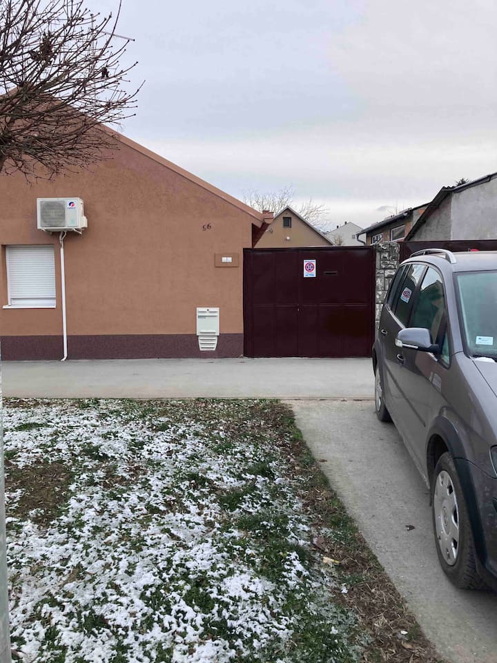 Bela Stena, Karaburma Locações por temporada e acomodações - Karaburma ...