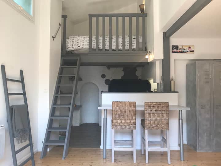 Duplex De Charme Avec Terrasse Dans Maison Basque - Bayonne