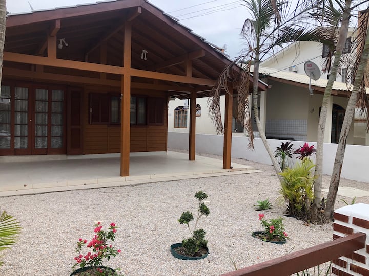 Casa Aconchegante E Confortável - Governador Celso Ramos