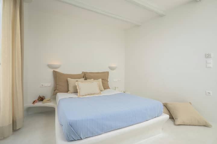 Helen Studios Superior Double Room - Naxos
