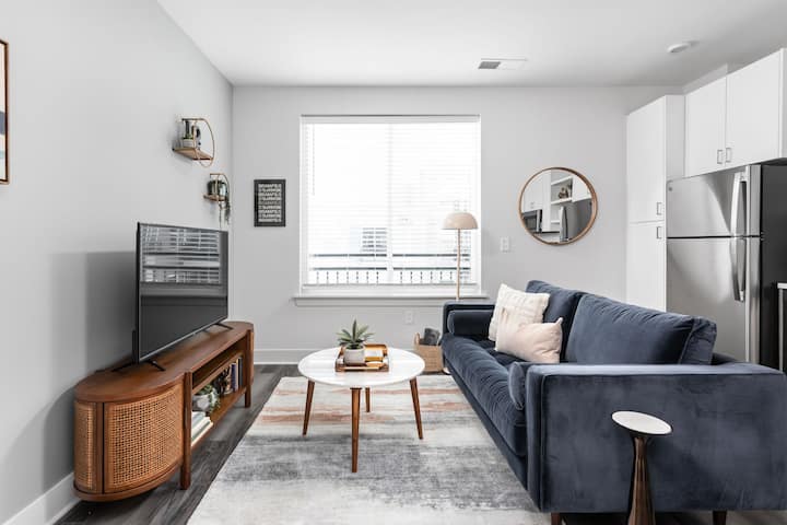 Cozysuites Studio Near Whole Foods - Irvington Historic District, IN
