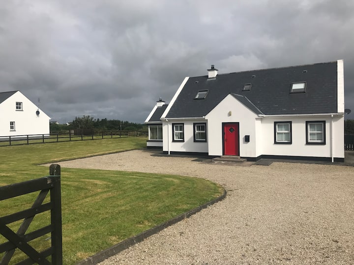Seven Sisters View - Spacious  4 Bedroom House - Dunfanaghy