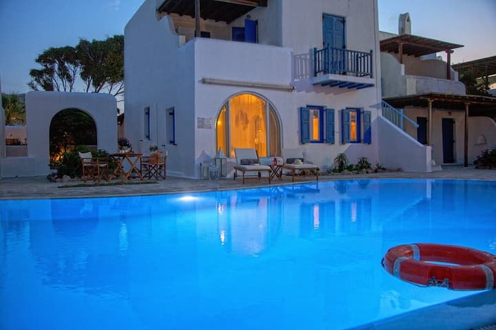 Anthemis House With Private Backyard , Ornos Beach - Mykonos