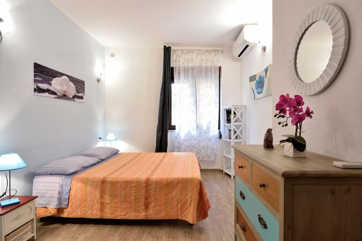 Cartoe Apartment Con Ac, Wi-fi E Cortile Arredato - Cala Gonone