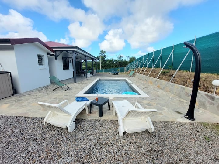 Magnifique Villa Neuve Avec Piscine - Martinique
