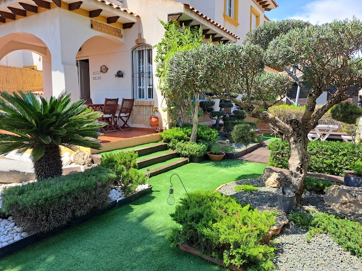 House With Garden Next To Natural Park - La Marina