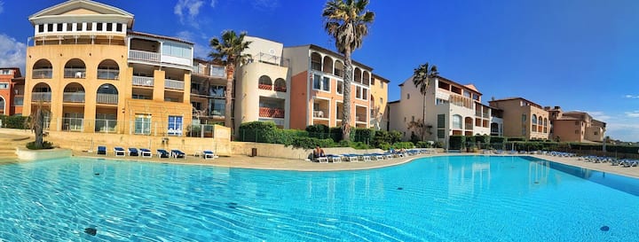 Grande Terrasse, 50m Plage Vue Mer+ Piscine - Sanary-sur-Mer