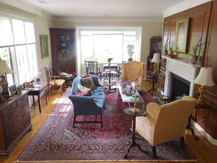 Spacious Private Room & Bath In Residence - Smithfield, VA