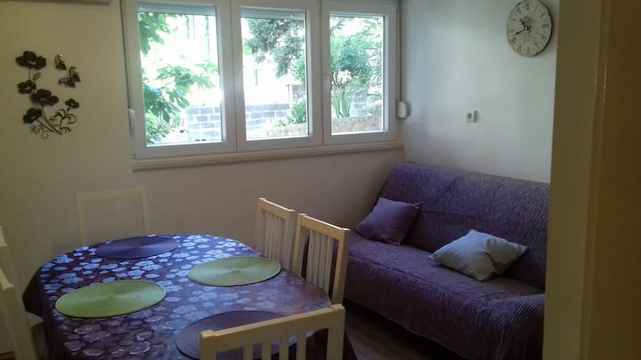 Lovely Apartment Pepa Near Beaches - Split