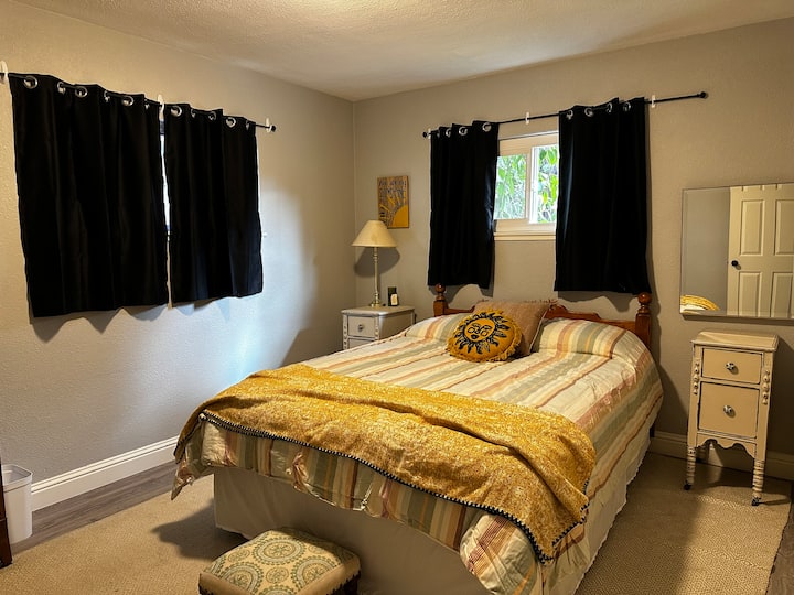 Riesling Room: Private Room (Zin & Zen Home) - Lodi, CA