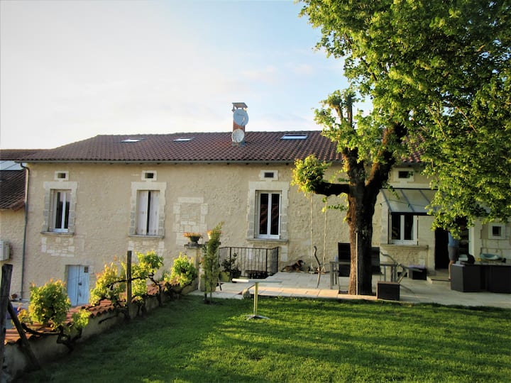 Gîte 6 Pers.+climatisation+piscine+spa En Option - Château de Neuvic