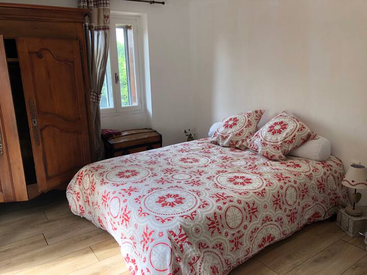 Chambre “Muladhara” Avec Sdb Et Terrasse Attenante - Coucouron