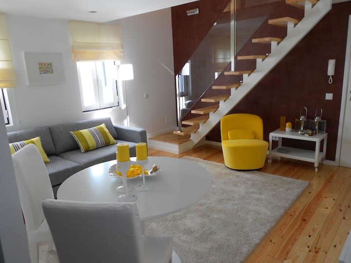 Charmoso E Luminoso Junto à Rua De São Bento - Lissabon