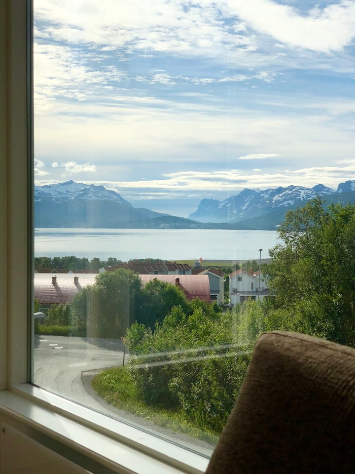 Modern Apartment With A Beautiful View! - Tromsø