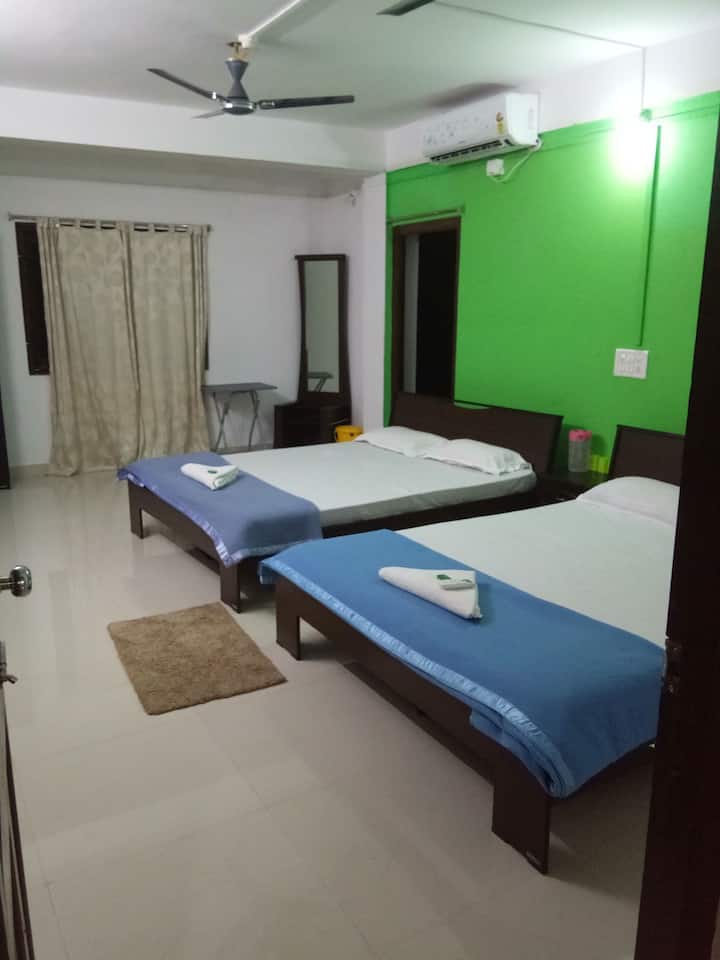 Downing Street Inn - Room No. 5 - Port Blair