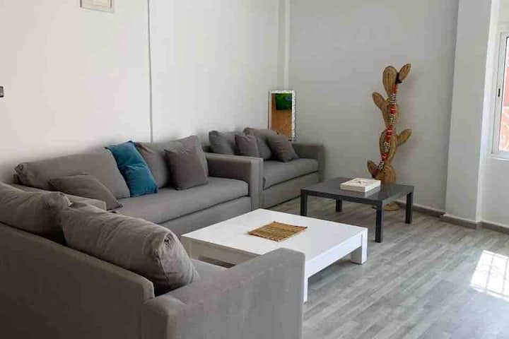 Appt Spacieux 300 M Plage Avec Terrasse Vue Mer - Taghazout