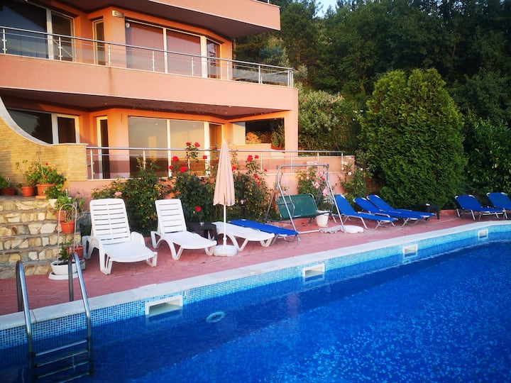 Complex Karia 6 - Kavarna