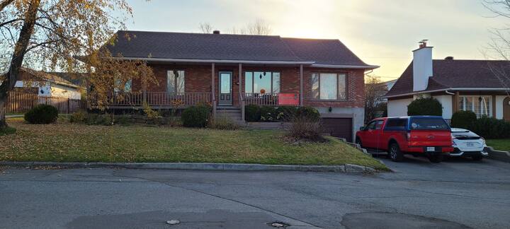 Grande Maison Quatre Chambres - Saguenay
