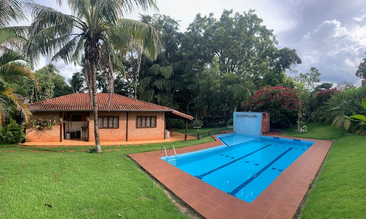 Chácara Com Piscina (Só P/ Famílias) - Ourinhos