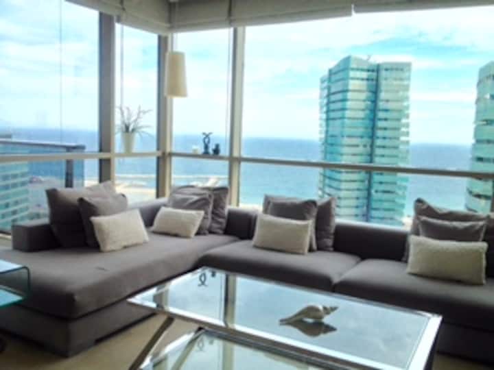 Luxury Apartment In Front Of The Beach. T - Barcelona