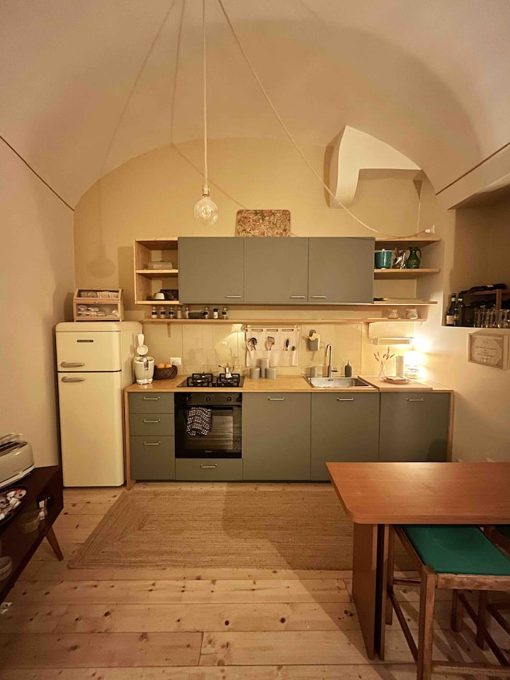 Casa Vayu - West Room - Naples