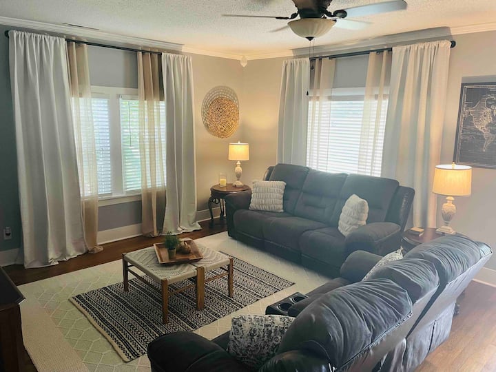 Cozy Home At 7 Points - Florence, AL