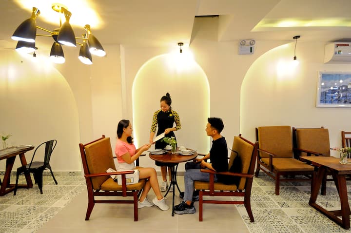 3 Rooms On 6th Floor, Near Sea, New Style. - Vietnam