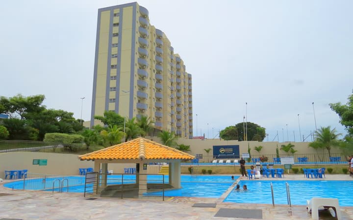 Excelente Apto No Golden Dolphin Em Caldas Novas - Caldas Novas