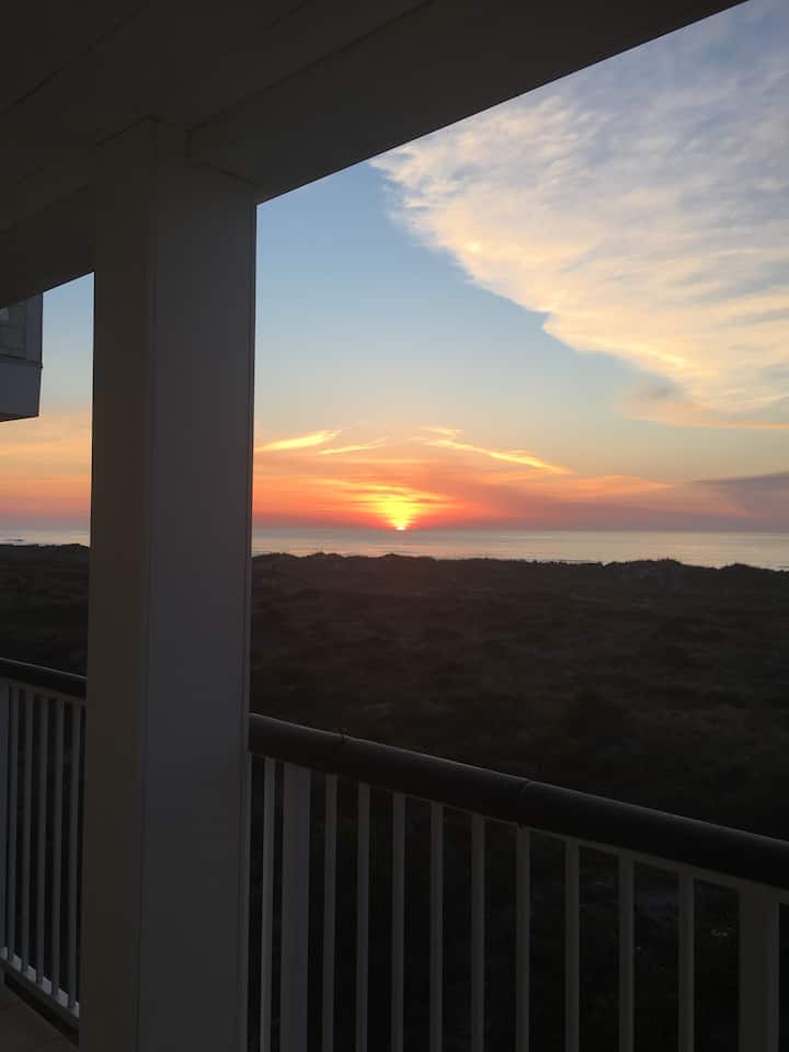 Seaside Sunrise At Wrightsville Dunes - 라이트빌 비치