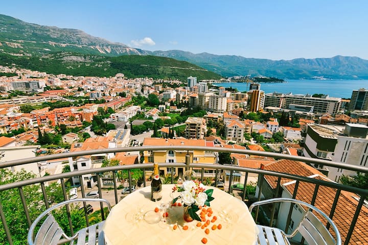 Beautiful Views Of The Sea And The City. - Budva