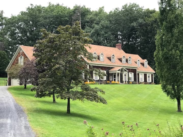 New England Cape In The Berkshires - North Adams, MA